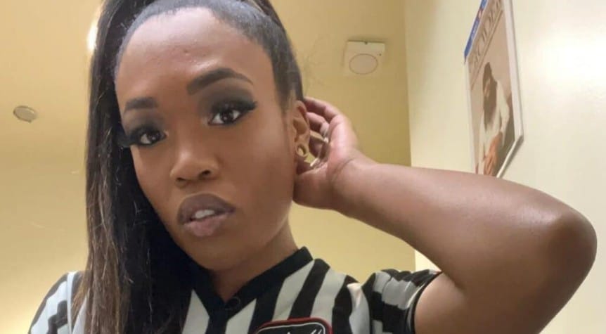 WWE Referee Daphanie LaShaunn Addresses SmackDown Botch With Classy ...