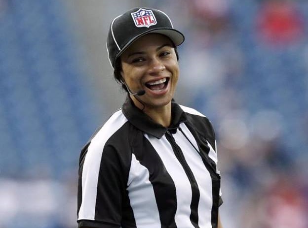 Report: XFL To Have Female Officials On Every Crew