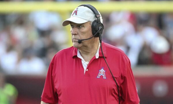 Game-Changing XFL Kickoff Rules: A Break from NFL and College Norms