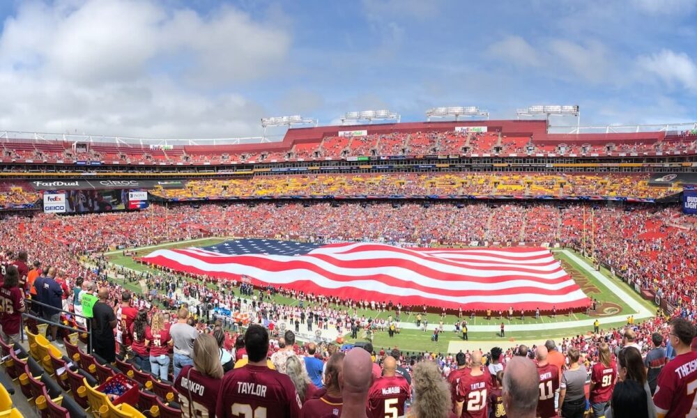 A Comparative Analysis: XFL vs. NFL Football Leagues